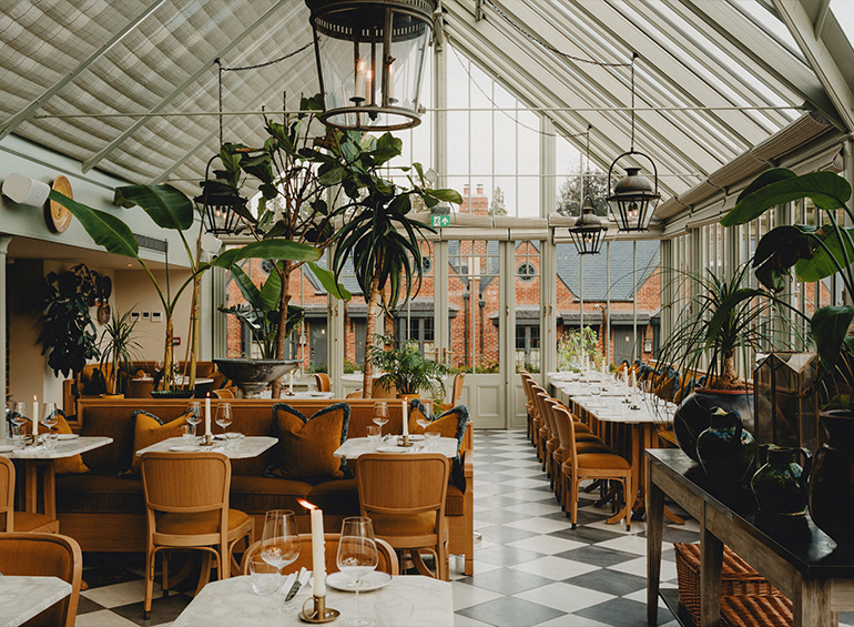 Dining & Restaurants at Estelle Manor, Oxfordshire