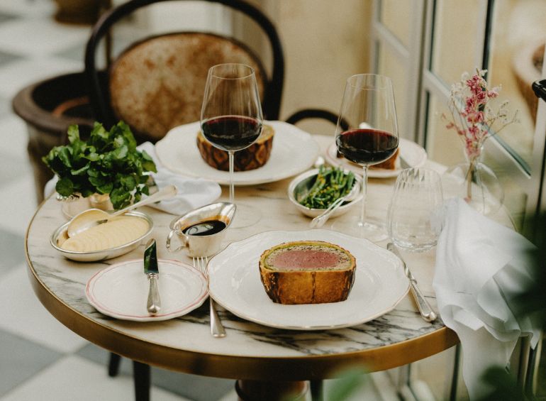 Dining & Restaurants at Estelle Manor, Oxfordshire